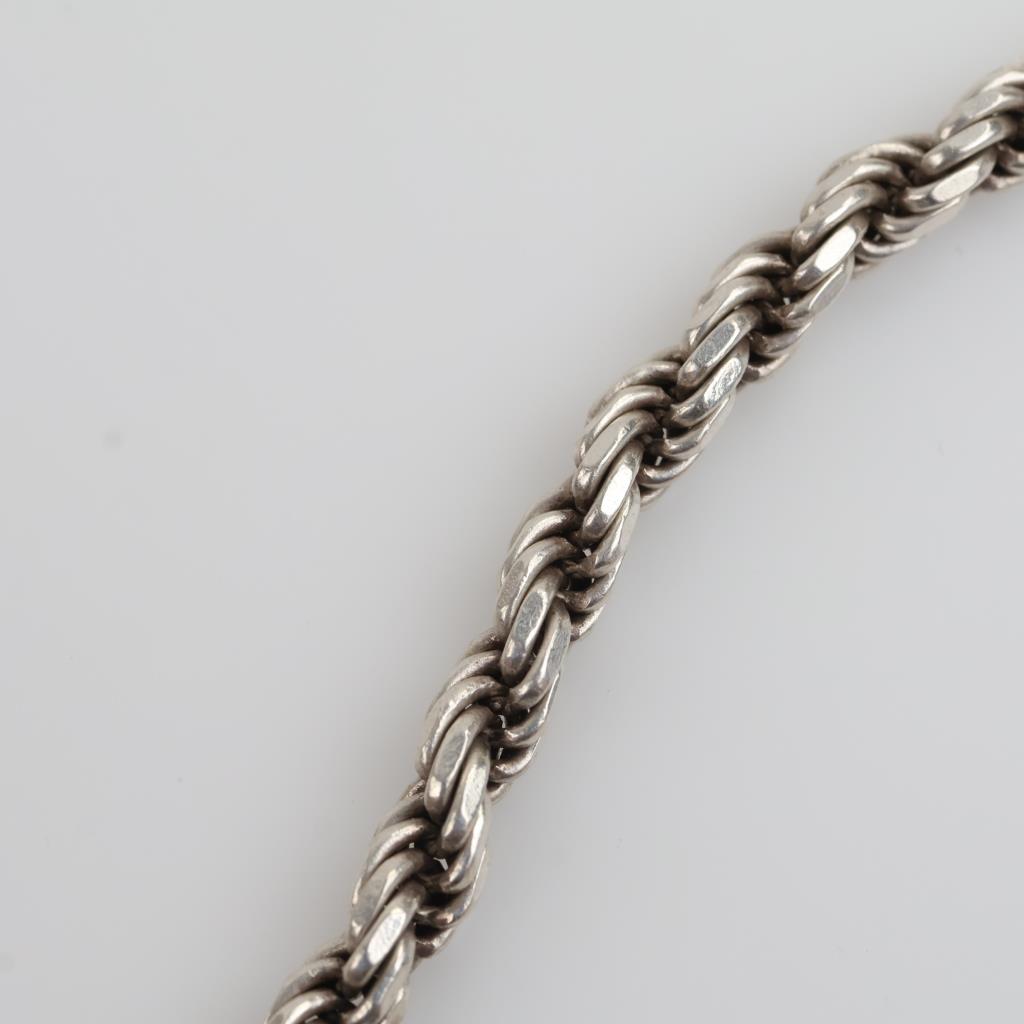 .800-.900 Silver Twisted Rope Chain Necklace | Property Room