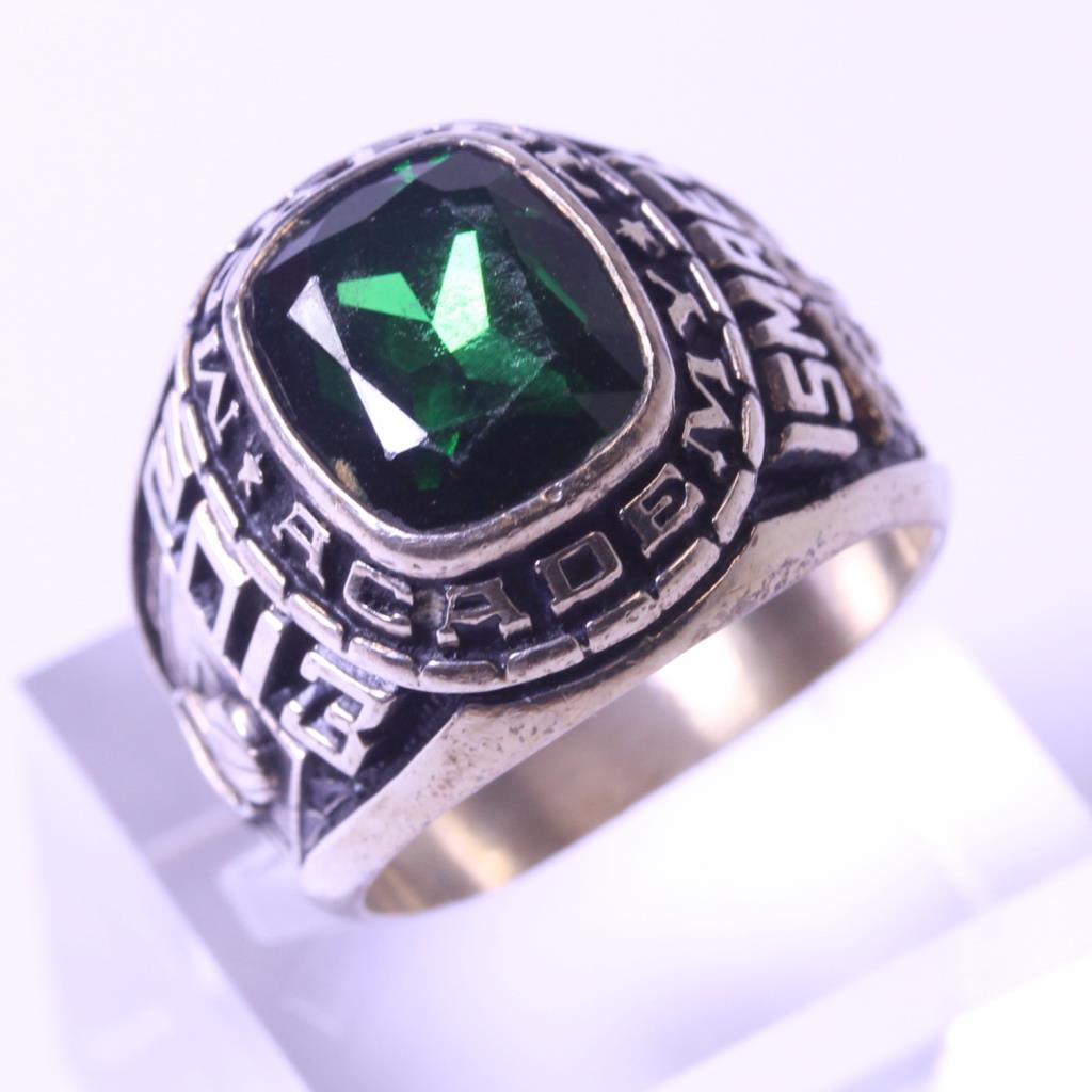 83% Silver 13.9g 2013 Class Ring With Green Stone | Property Room