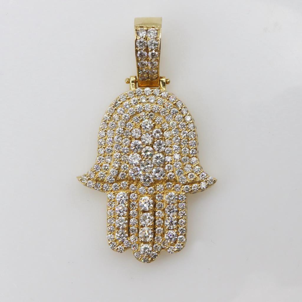 8.48cts TW Diamond 14kt Gold Hand Pendant-Evaluated By Our Certified ...