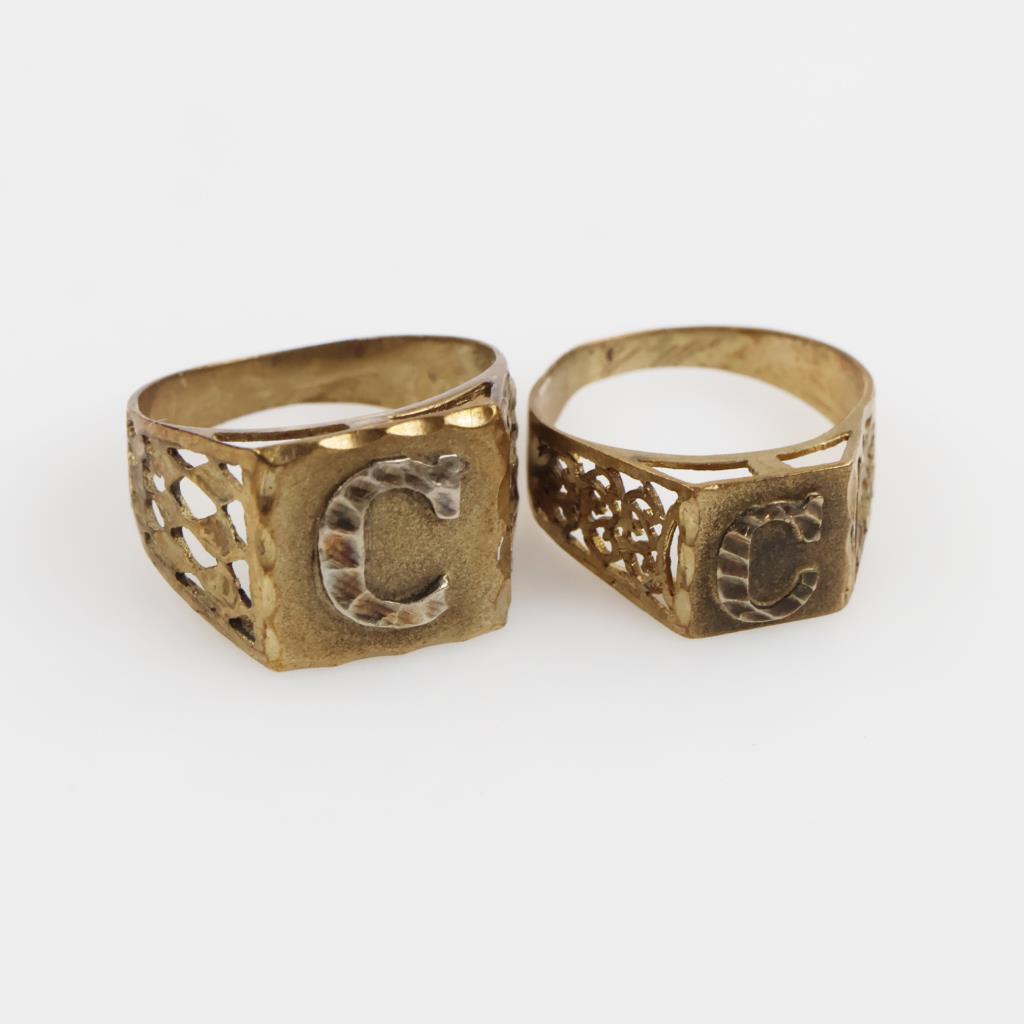 8kt Gold Initial Ring, 2 Pieces | Property Room