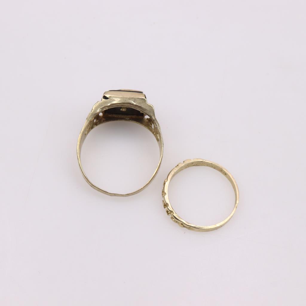 8kt Gold Jewelry, 2 Pieces | Property Room