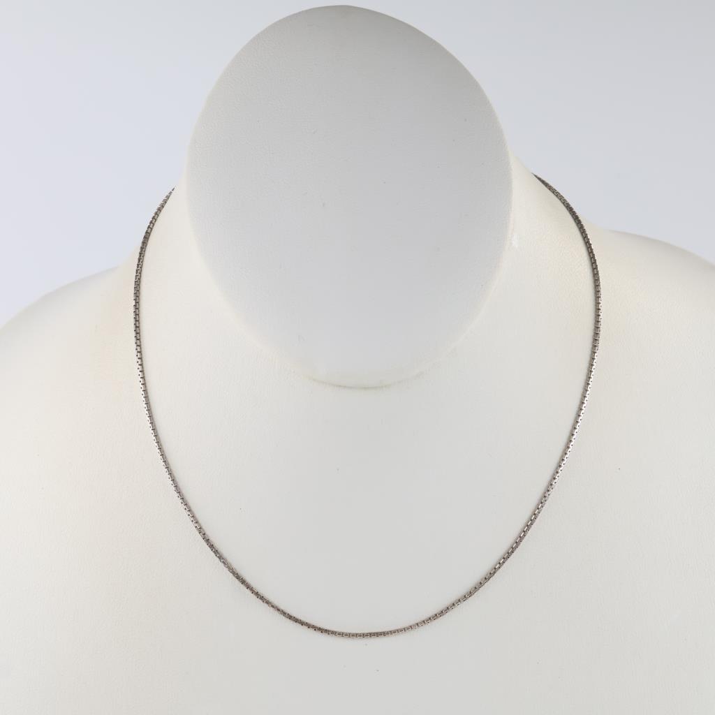 8kt Gold Necklace | Property Room