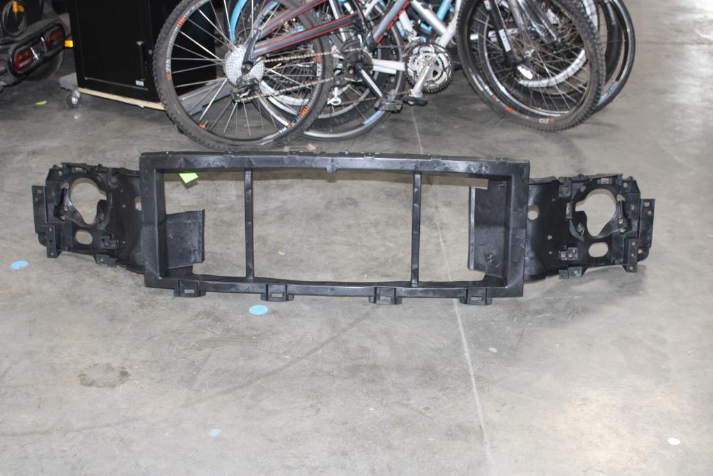 99-02 Ford F-450 Super Duty Replacement Header Panel | Property Room