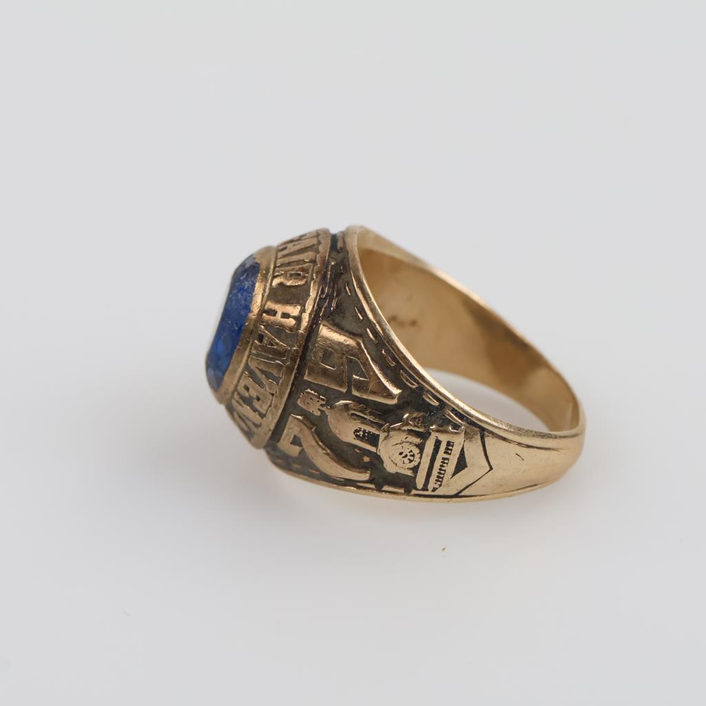 9kt Gold Blue Stone Class Ring | Property Room