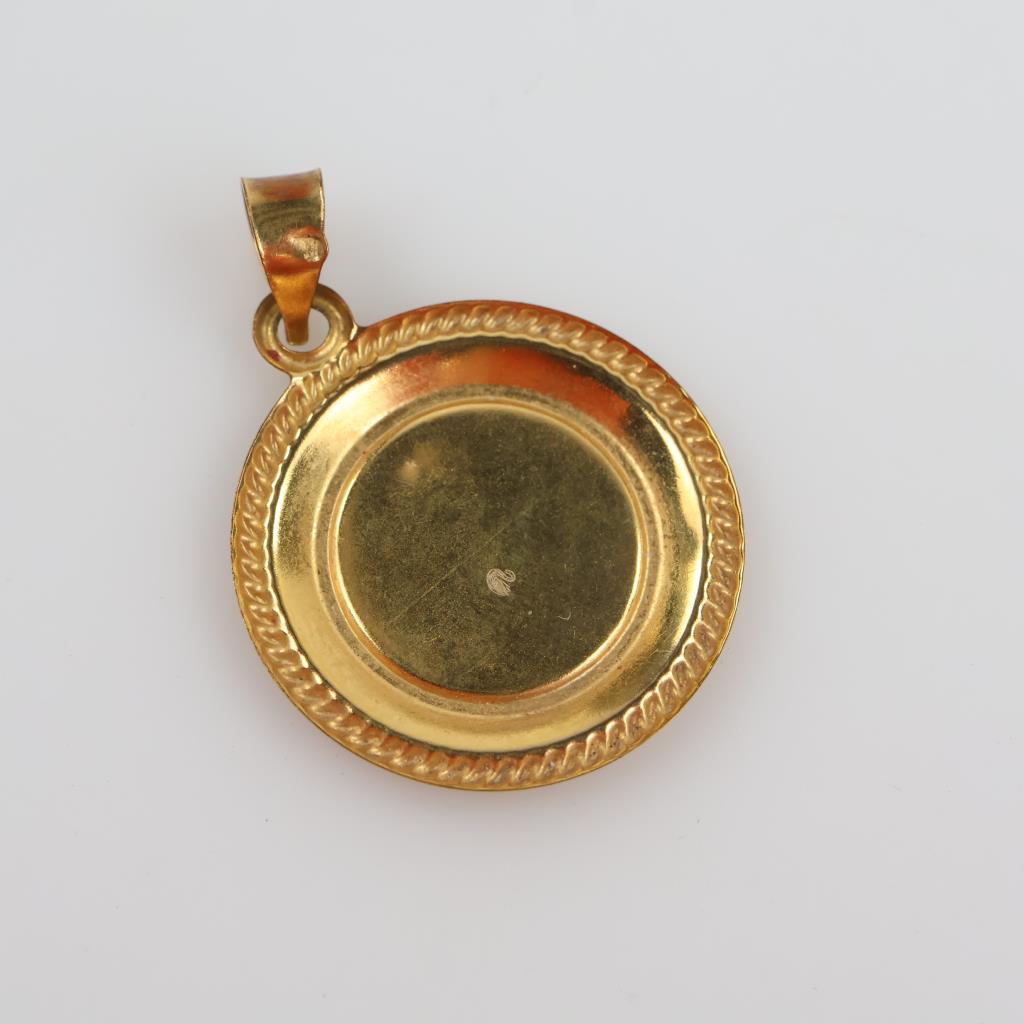 9kt Gold Pendant | Property Room