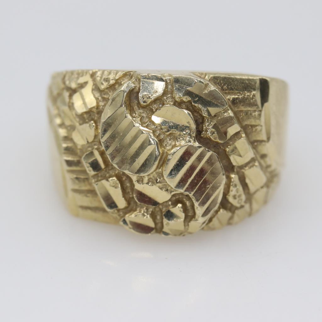 9kt Gold Ring | Property Room