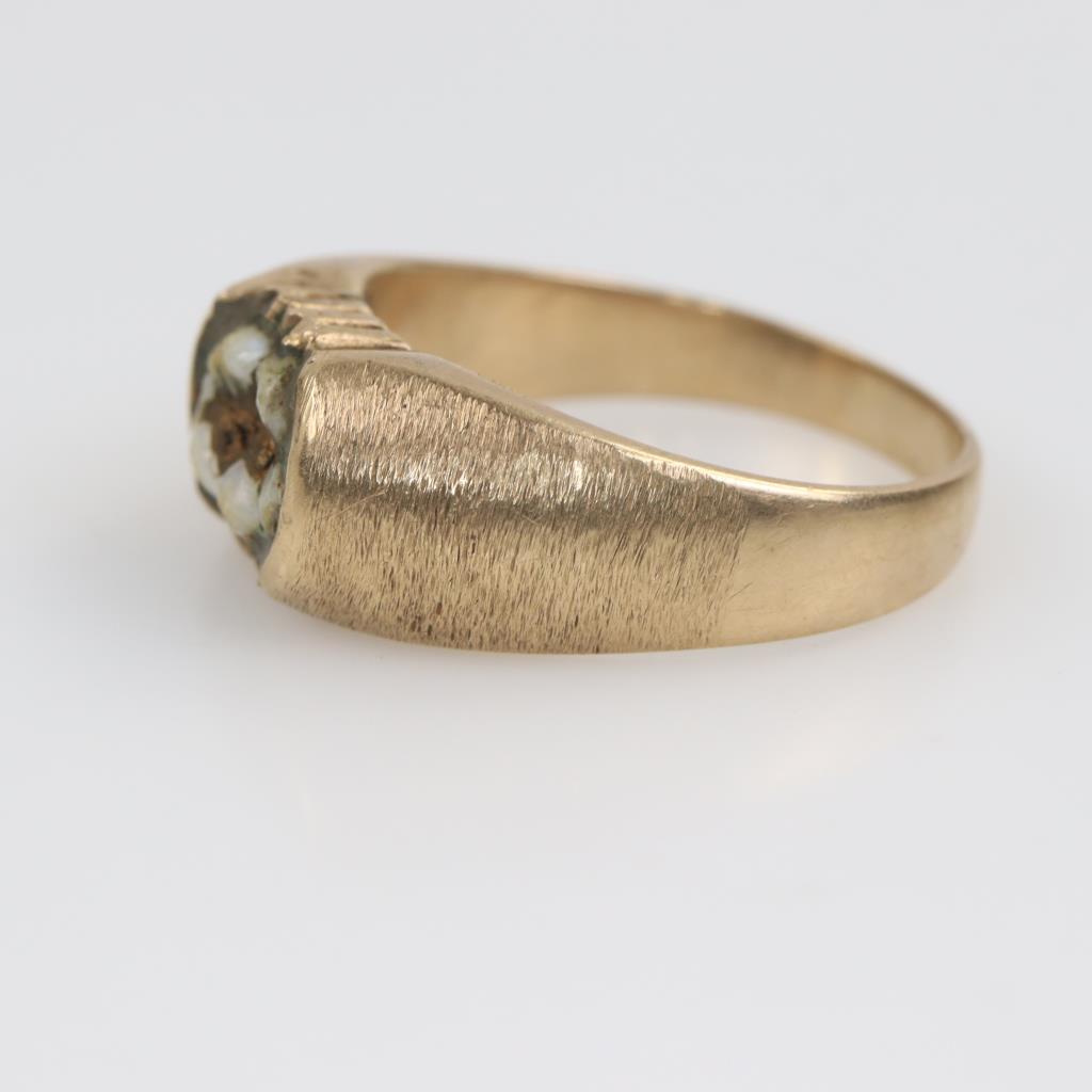 9kt Gold White Stone Ring | Property Room