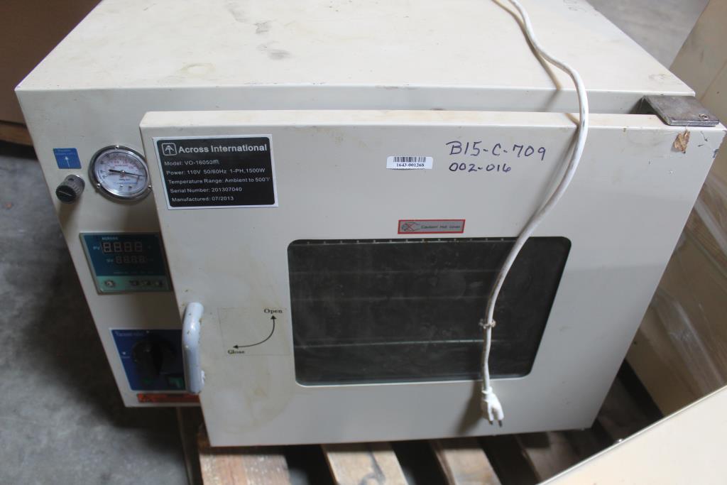 Across International Oven | Property Room