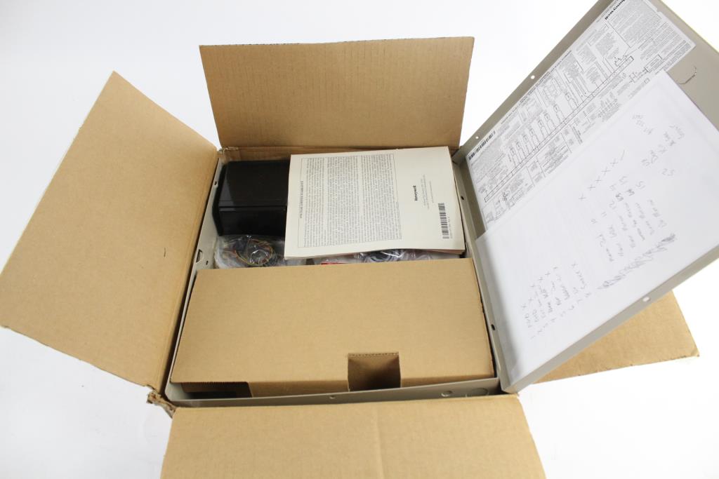 Ademco V20 Pack Alarm System | Property Room