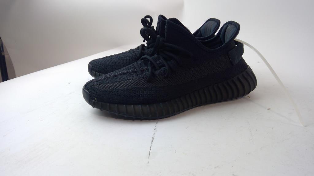 Adidas Yeezy Mens Shoes, Size 7.5 | Property Room