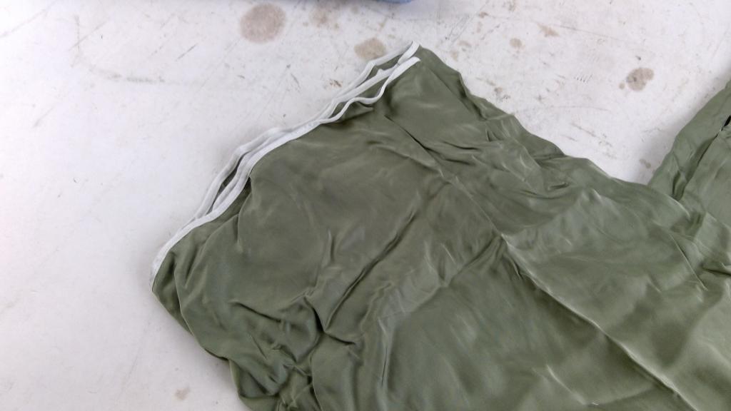 Aeire Pants Size M 2 Pieces | Property Room
