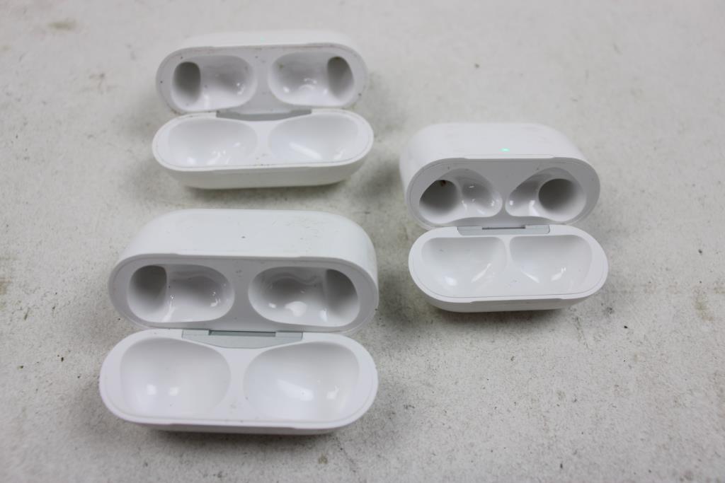 Airpod Pro 2, Airpods 4, Charging CASES ONLY, 3 Pieces | Property Room