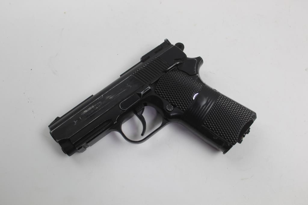 Airsoft Handguns: Daisy Powerline Airstrike 240, Crosman Revolver: 3 ...
