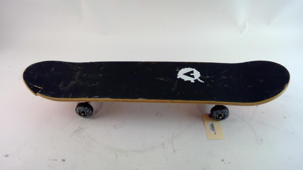 Airwalk Complete Skateboard | Property Room