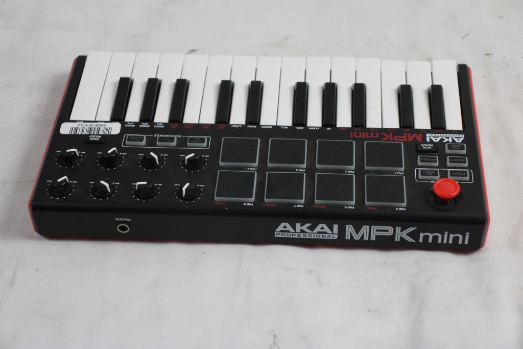 AKAI Professional MPK Mini | Property Room