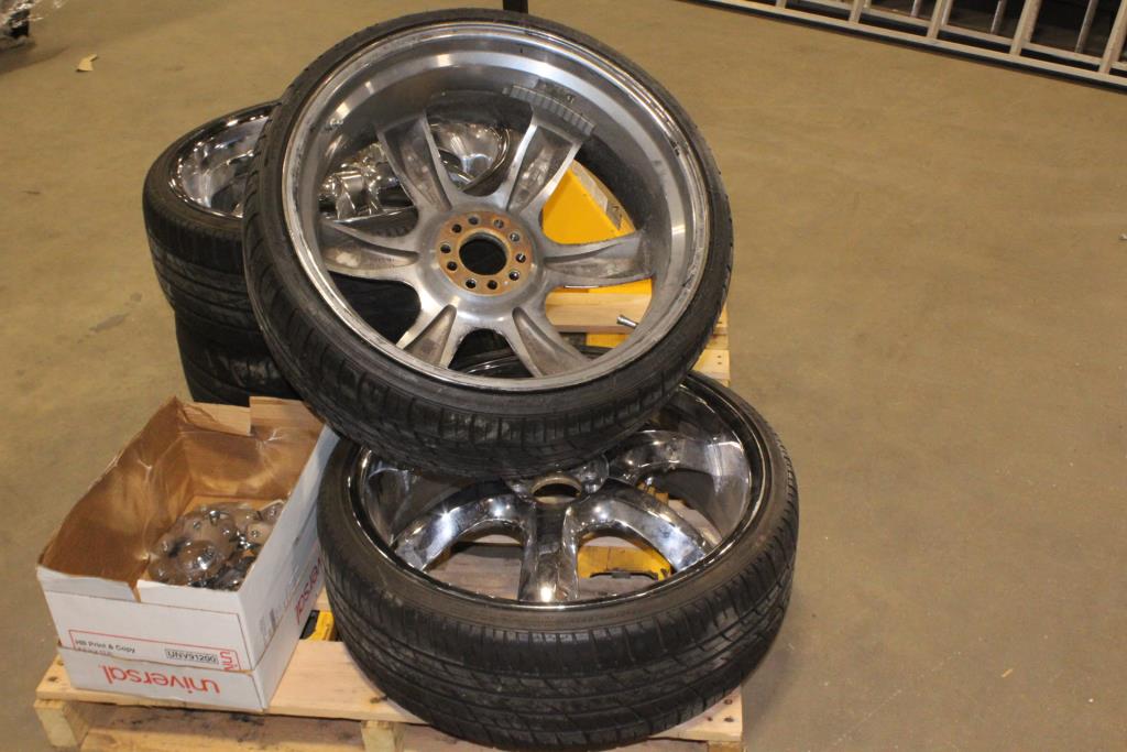 Akuza 22" Rims/Wheels, 4 Pieces | Property Room