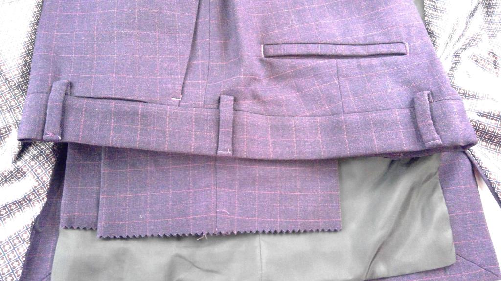 Aldo Conti Suit Size 40 | Property Room