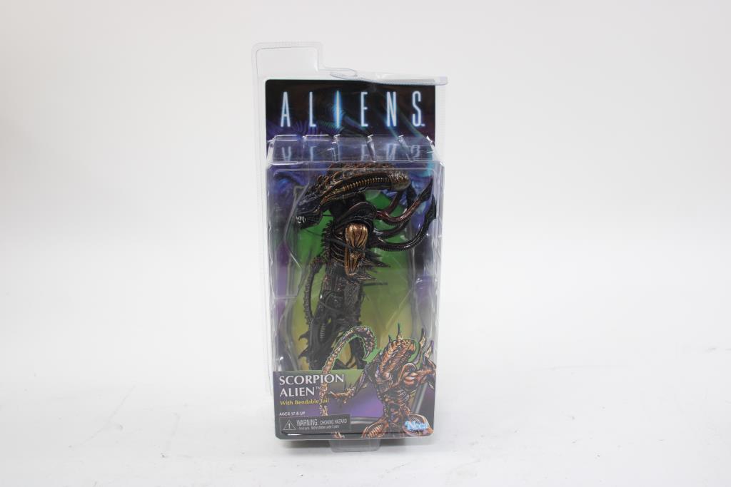 Alien Vs Predator Toys, 3 Pieces | Property Room