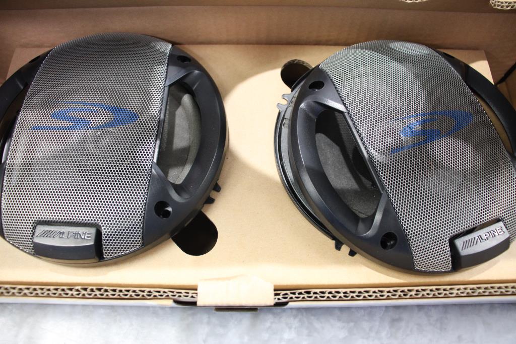 Alpine Speaker System SPS-600C | Property Room