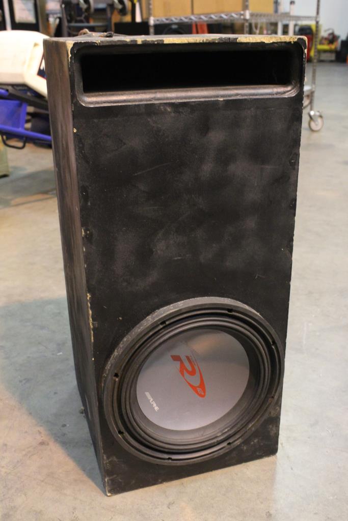 Alpine Speaker Type R12 And Speaker Box | Property Room