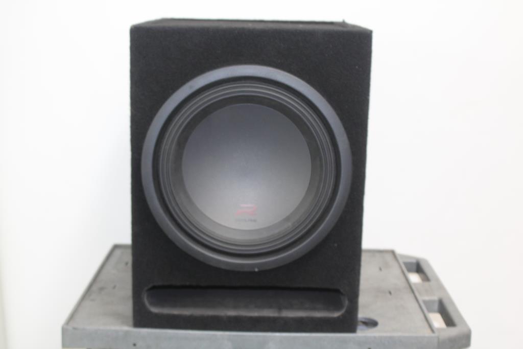 Alpine Subwoofer Speaker Box | Property Room