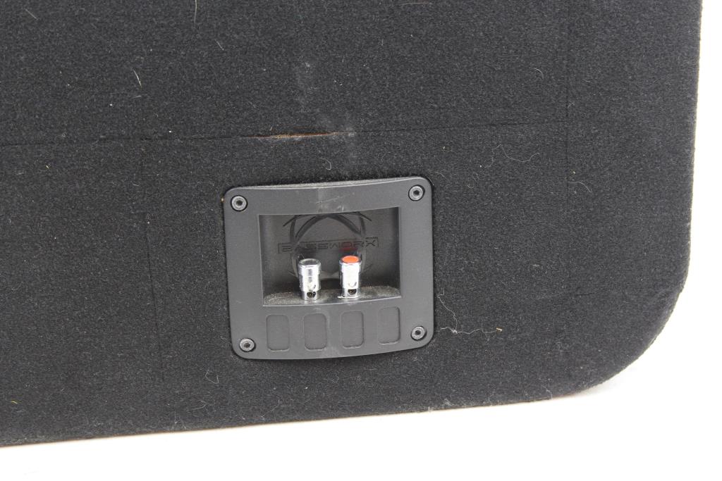 Alpine Type R10 Speaker And Bassworks Speakerbox | Property Room