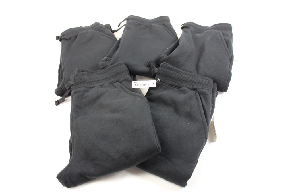 Amazon Essentials Clothing Lot, 4 Pieces | Property Room