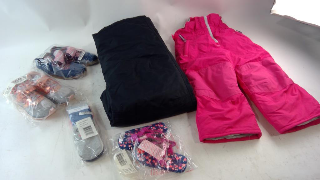Amazon Essentials Snow Pants And More 5= | Property Room
