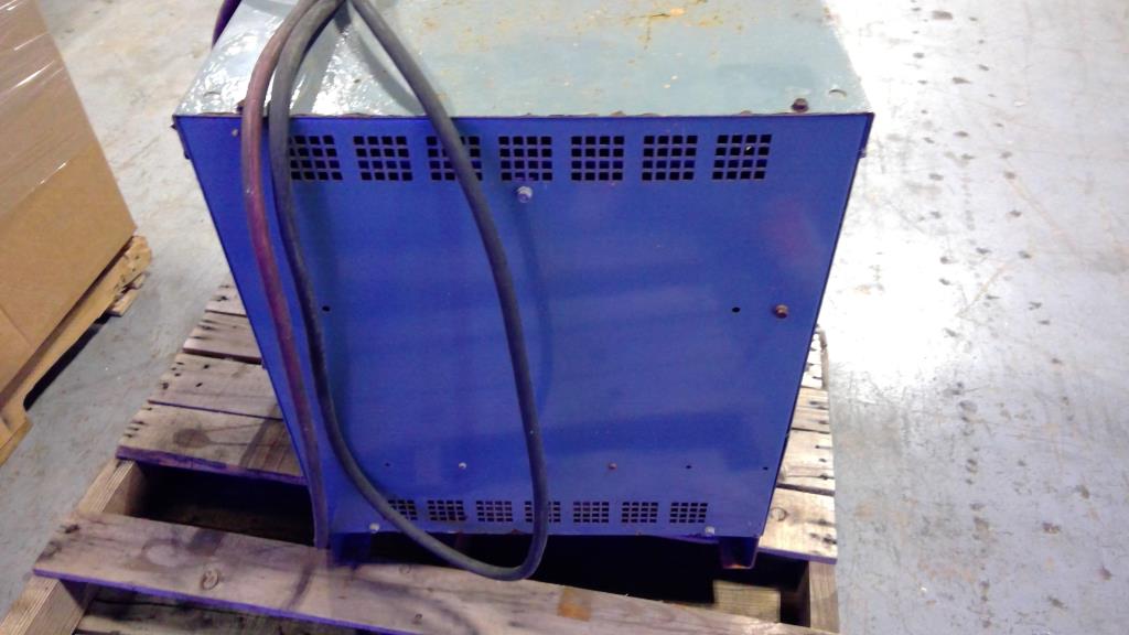Ametek Prestolite ST-100 Forklift Charger | Property Room