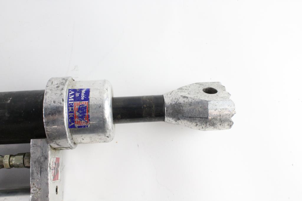 Amkus Rescue Systems AMK-40R Push/Pull Ram | Property Room