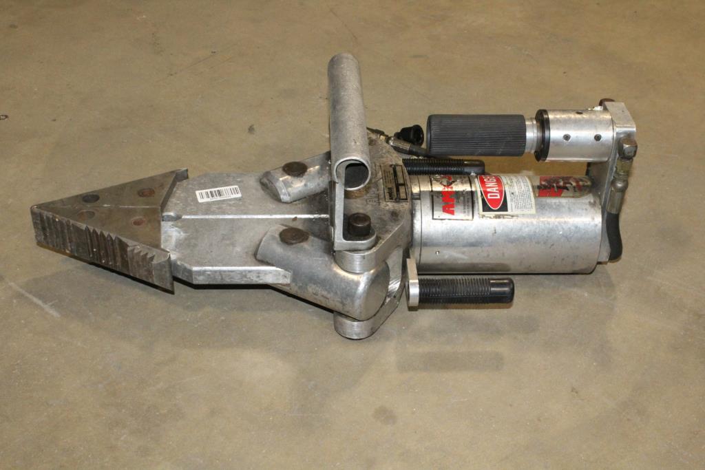 Amkus Rescue Systems Havy Duty Spreader | Property Room