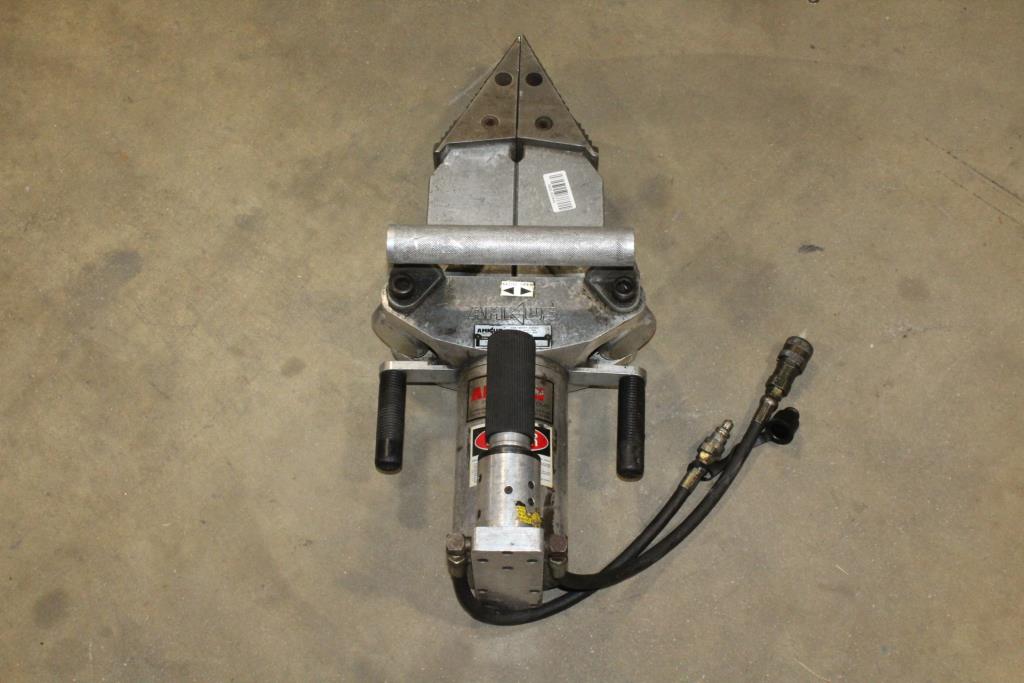 Amkus Rescue Systems Havy Duty Spreader | Property Room