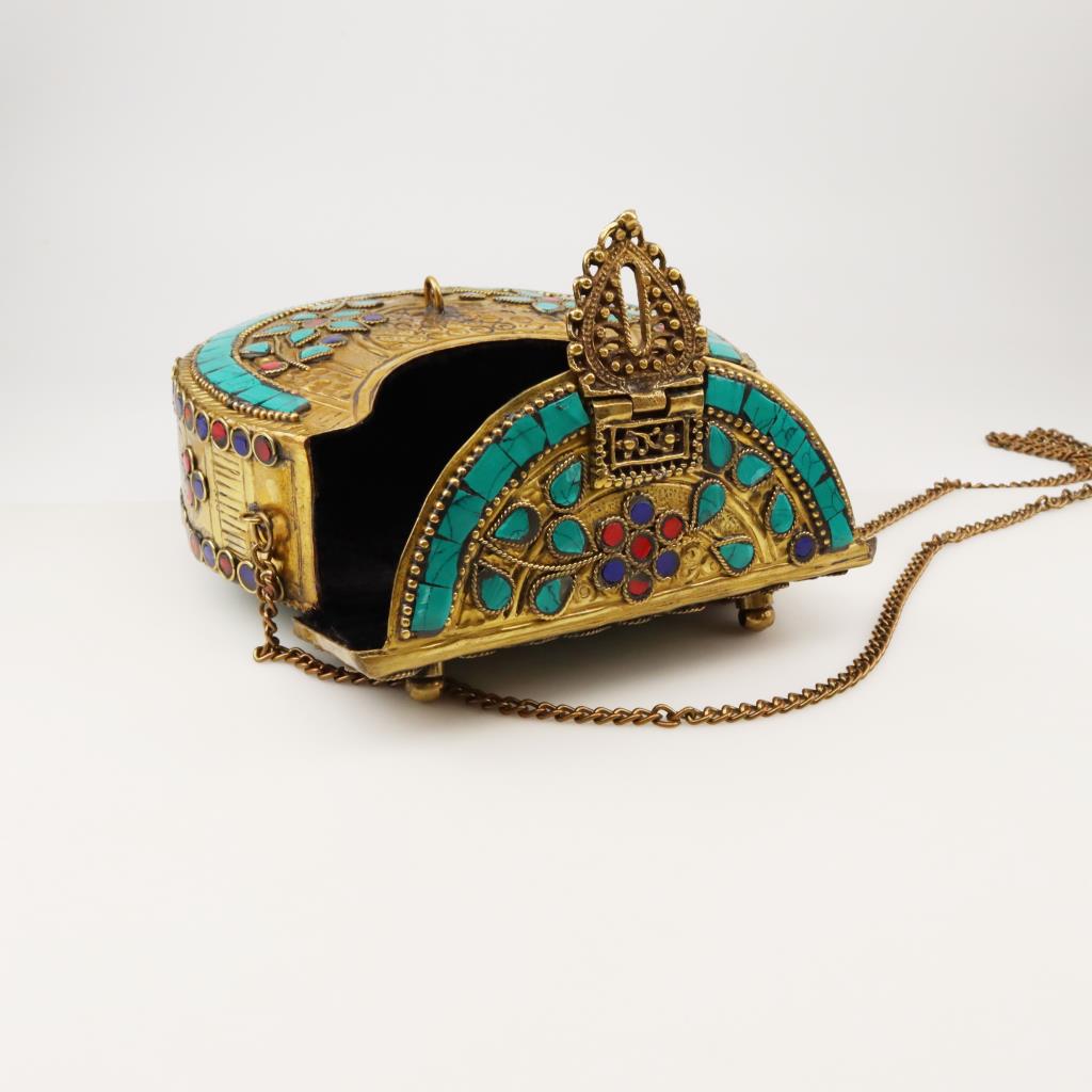 Amoli Metal Mosaic Shell Boho Clutch | Property Room