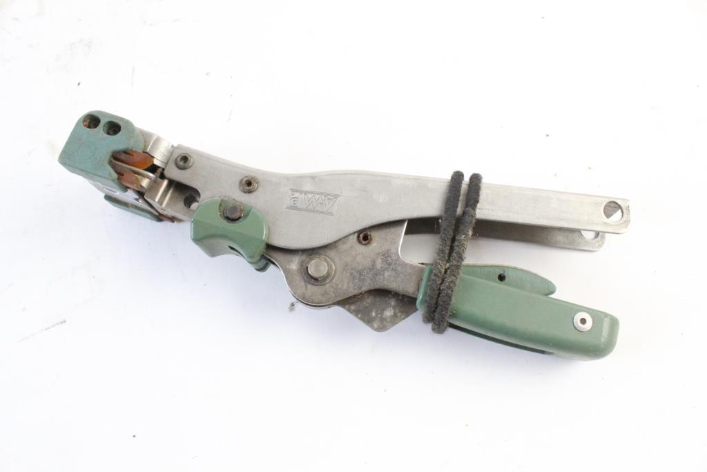 AMP VS-3 Picabond Crimp Tool | Property Room