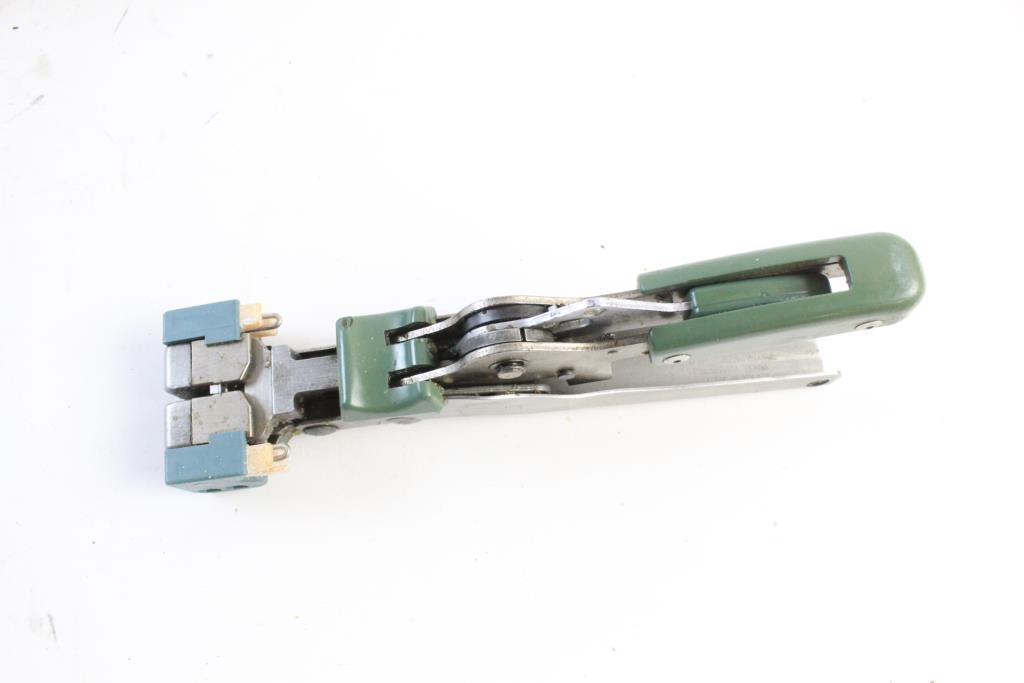 AMP VS-3 Picabond Crimp Tool | Property Room