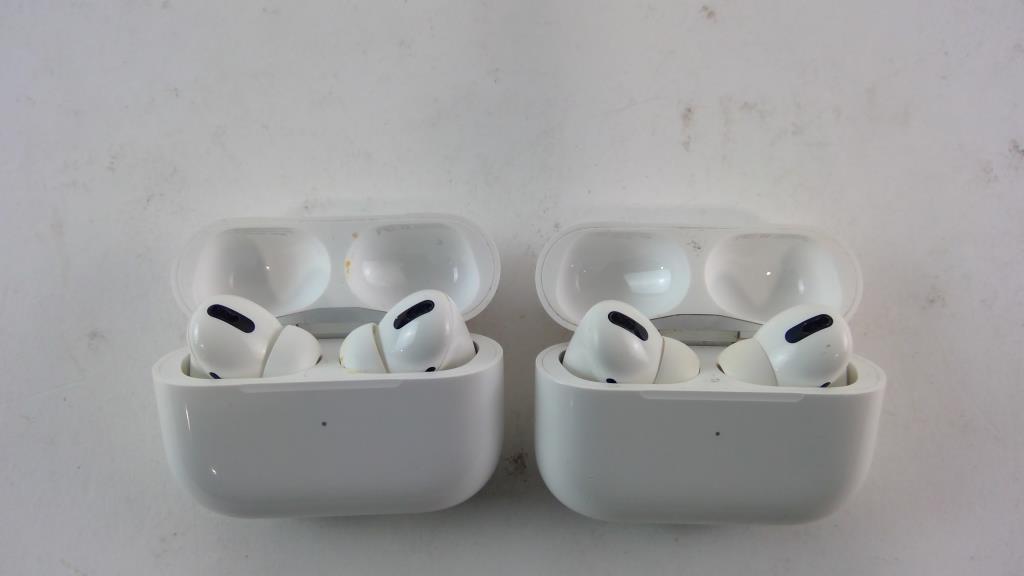 Apple Airpod Pro, 2 Pieces | Property Room