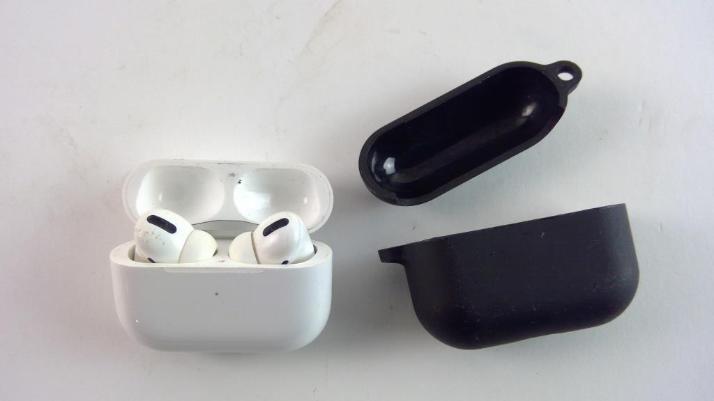 Apple Airpod Pros | Property Room