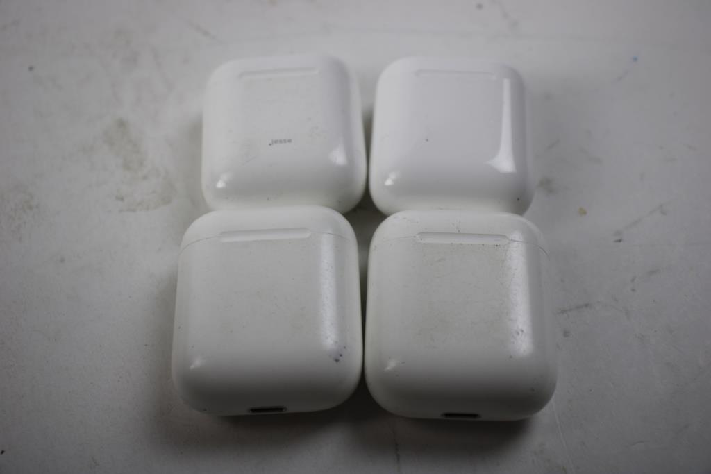 Apple AirPods Charging Cases | Property Room