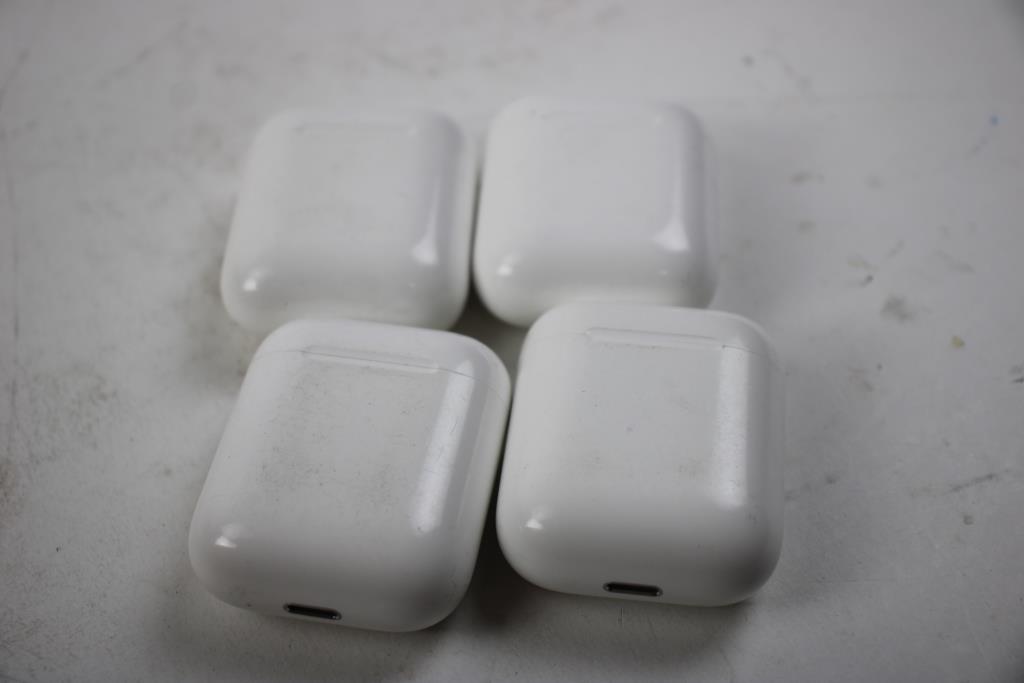 Apple AirPods Charging Cases | Property Room