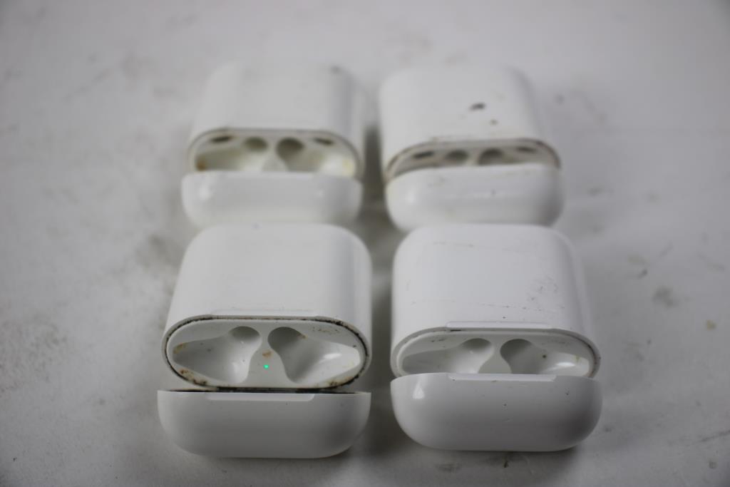 Apple AirPods Charging Cases | Property Room
