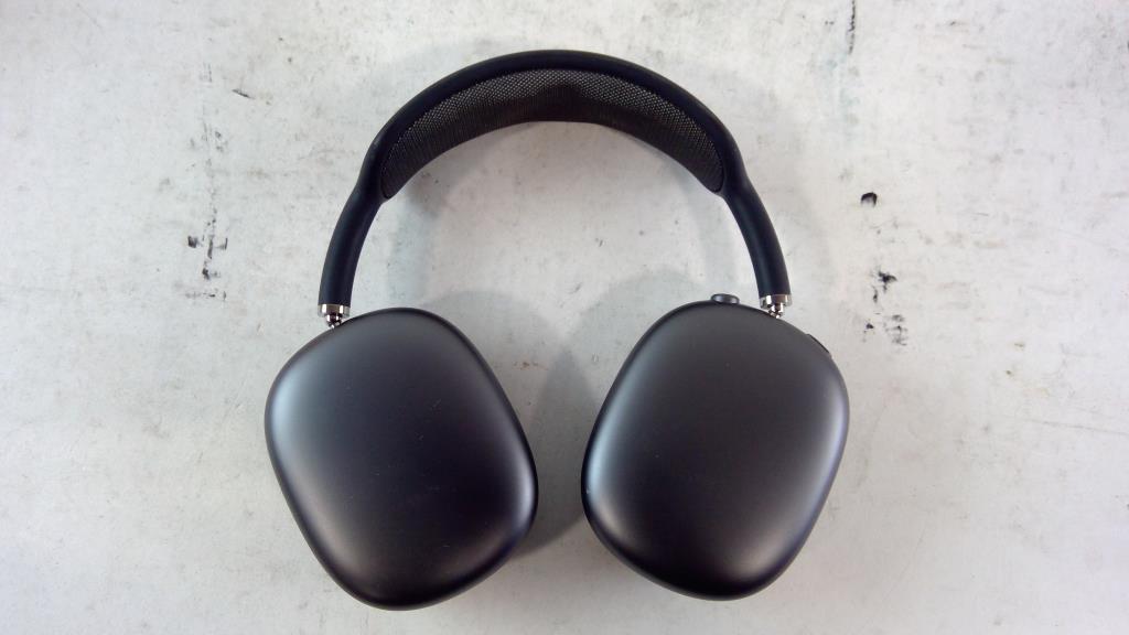 Apple Airpods Max Headphones | Property Room Apple Airpods Max Headphones | Property Room