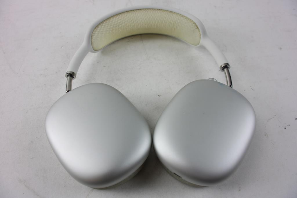 Apple Airpods Max Headphones, Silver | Property Room