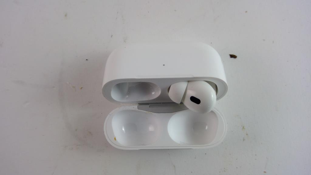 Apple Airpods Pro 2nd Gen, Missing R Airpod | Property Room