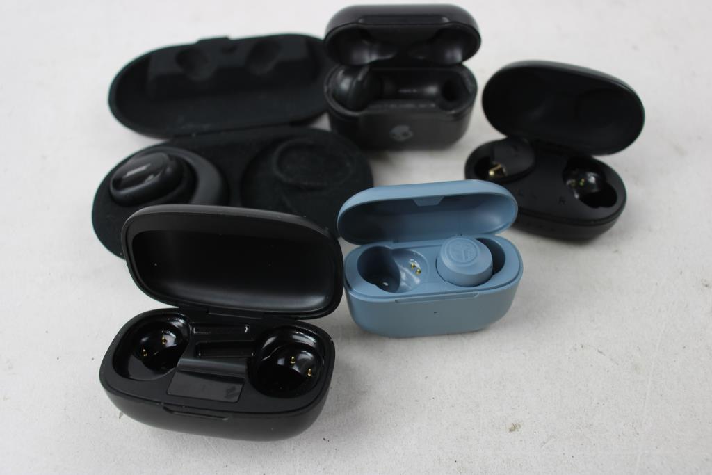 Apple, Bose, And More Singular Earbuds With No Matching Pairs, 13 ...