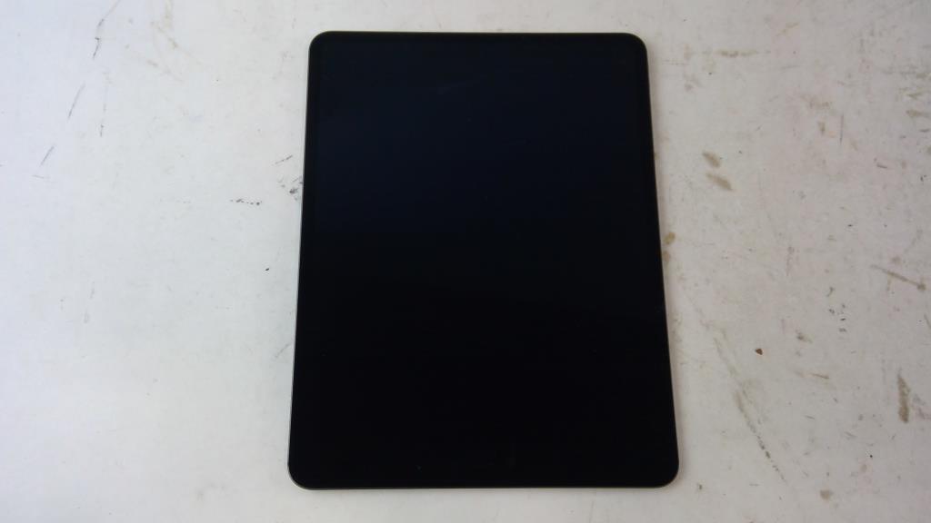 Apple IPad Pro 13", 256GB A2926 | Property Room