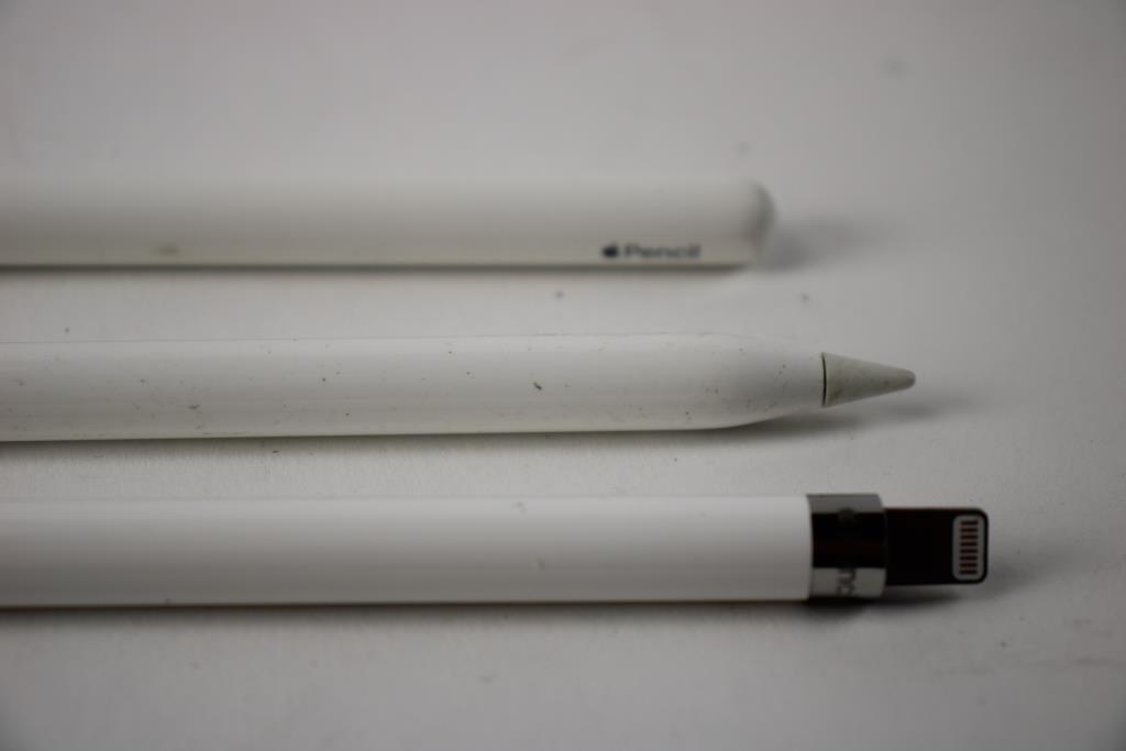 Apple Ipencils, Mercury Camera, And More, 6+ Pieces | Property Room