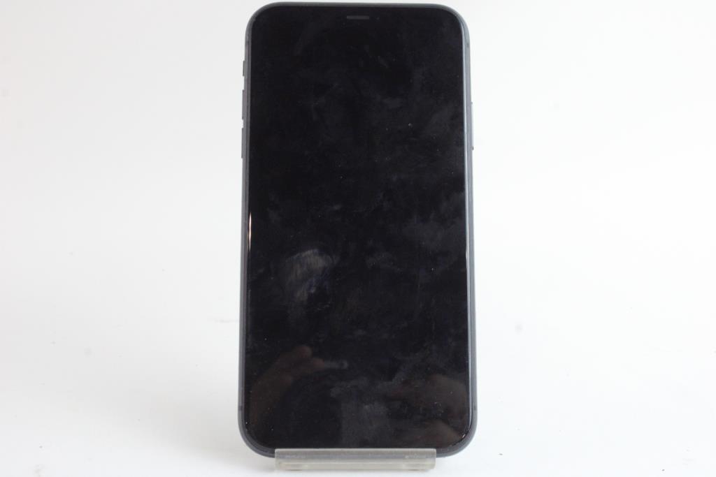 Apple IPhone 11 64 GB, Digicel | Property Room