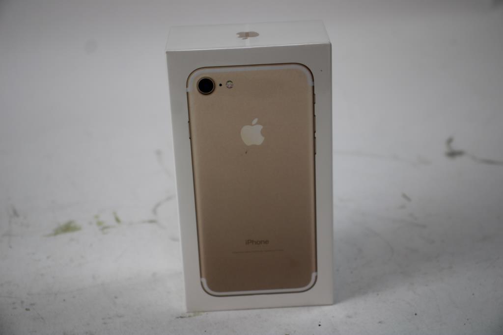 Apple IPhone 7, 32GB, Unknown Carrier | Property Room