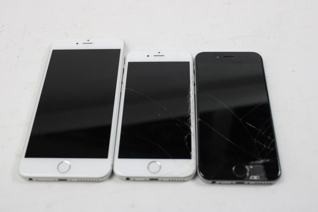 Apple IPhone Lot, 3 Pieces | Property Room