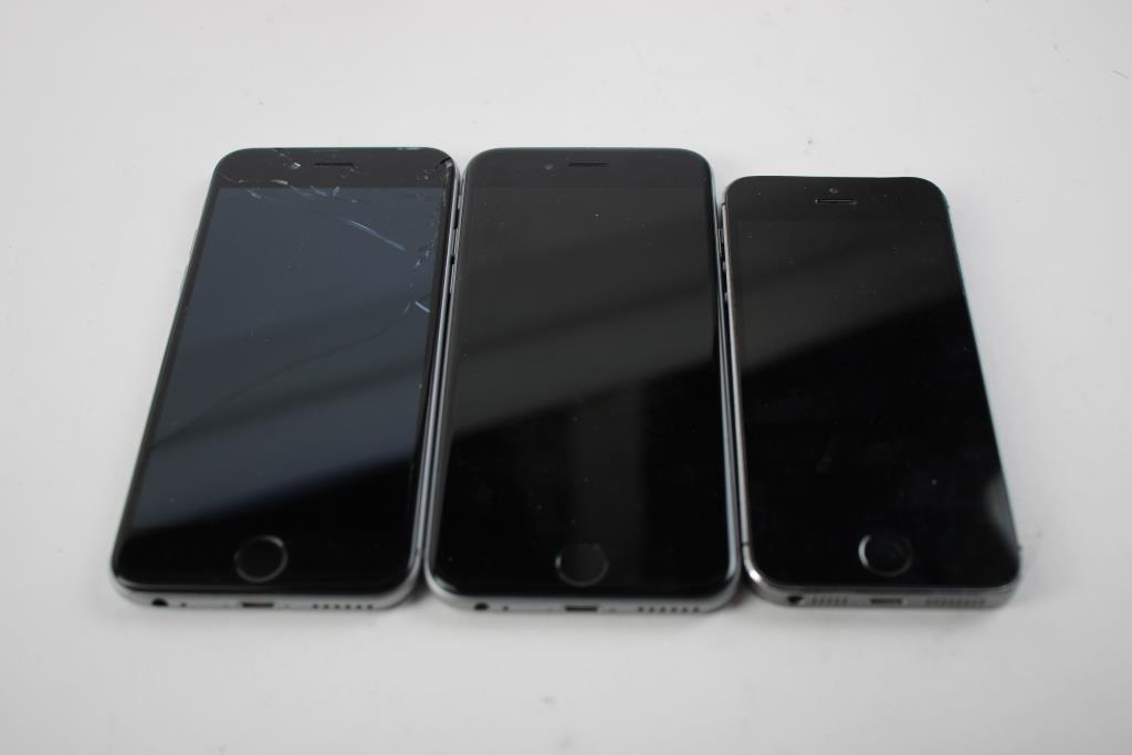 Apple IPhone Lot, 3 Pieces Sold For Parts | Property Room
